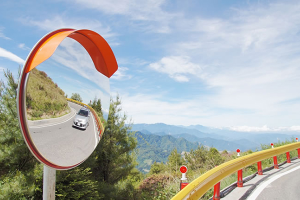 Roadsky Traffic Safety Blog: April 2016