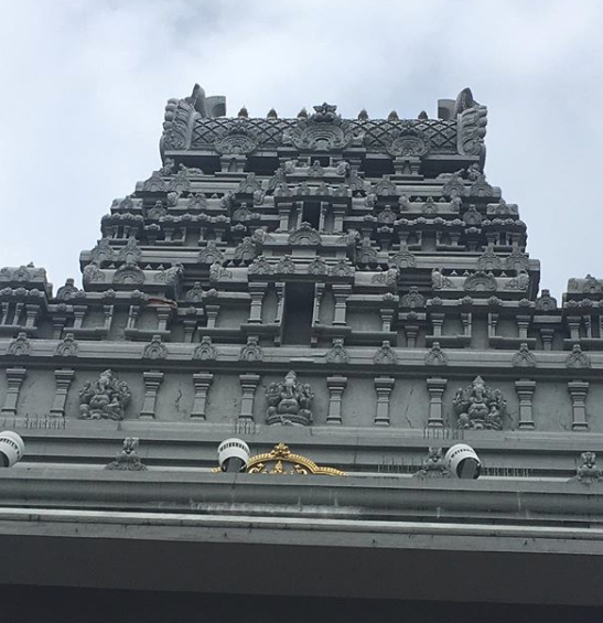 Nym: A Diary in the Loose Sense of the Term: An Authentic Hindu Temple ...