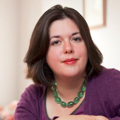 Book Q&As with Deborah Kalb: Q&A with Holly Webb