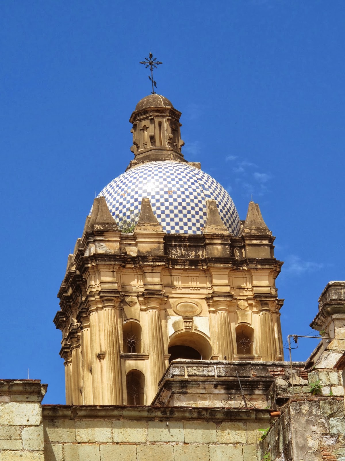 Robin Talks, Cooks and Travels: Santo Domingo Church in Oaxaca
