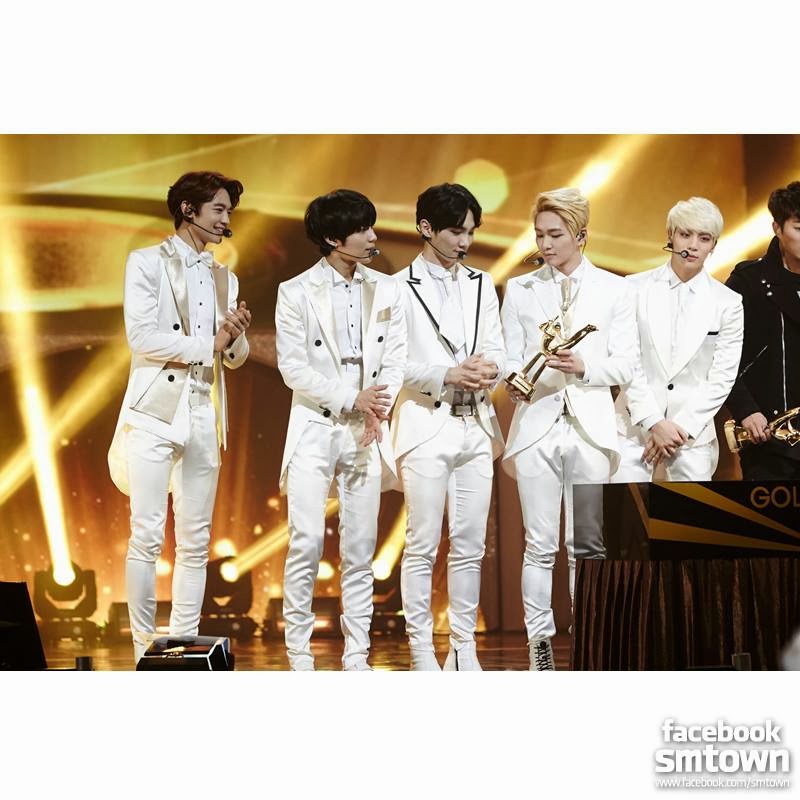 Gotcha!: [PICS] SHINee's Victory at "28th Golden Disk Awards"