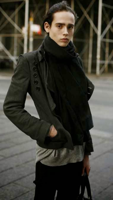 Biografia MARTIN COHN fiul VOVA COHN modelul masculin pe tocuri vedeta ...