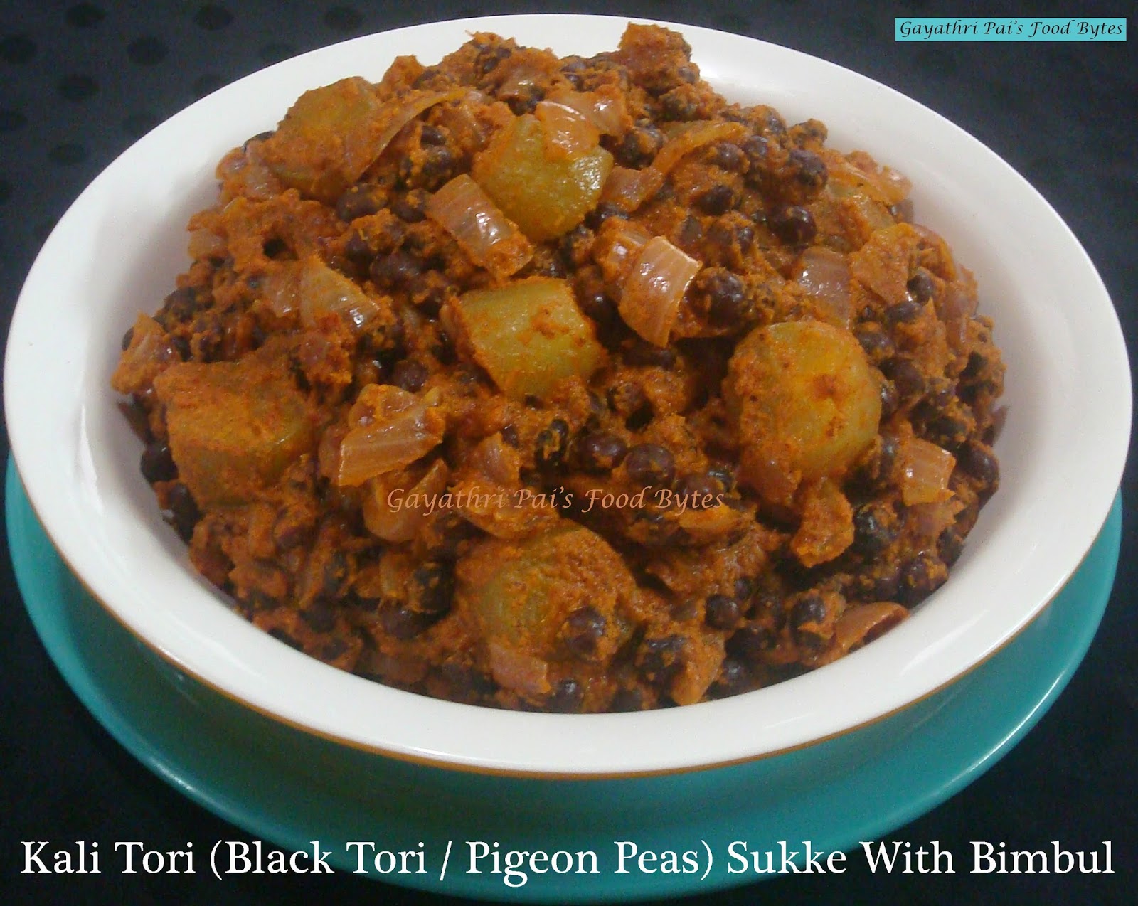 Gayathri Pai's Food Bytes: Kali Tori (Pigeon Peas) Sukke With Onion And ...