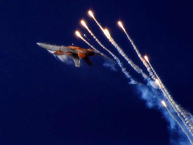 Alam Mengembang Jadi Guru: Decoy Flare (Countermeasure)