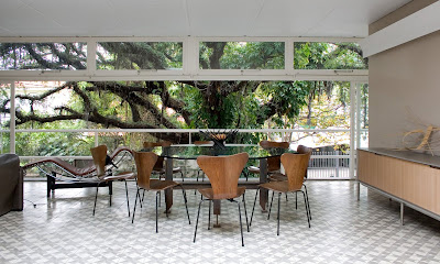 paper weight: Paulo Mendes da Rocha