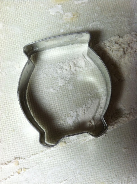 Whip it Good Cookies: Creative with Cutters