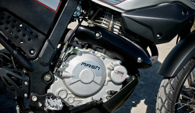 MASH ADVENTURE 400 Off Road Bike Test - The War of Auto's