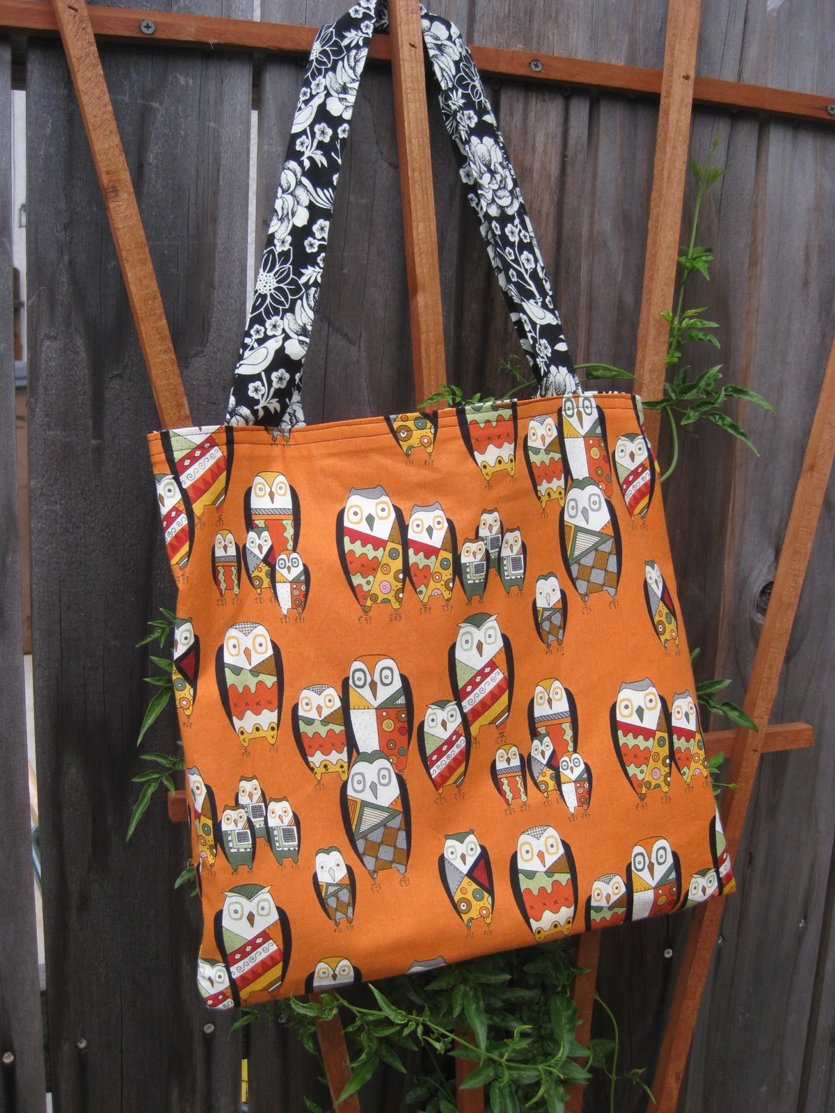 april's craft nest: reversible halloween/fall bag