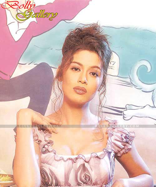 37 Artis Bollywood Berpayudara Montok