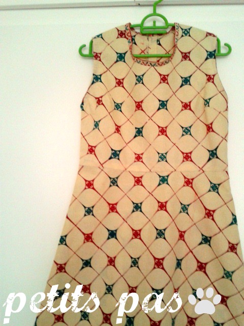 Project run-A-way: Simple Batik Dress