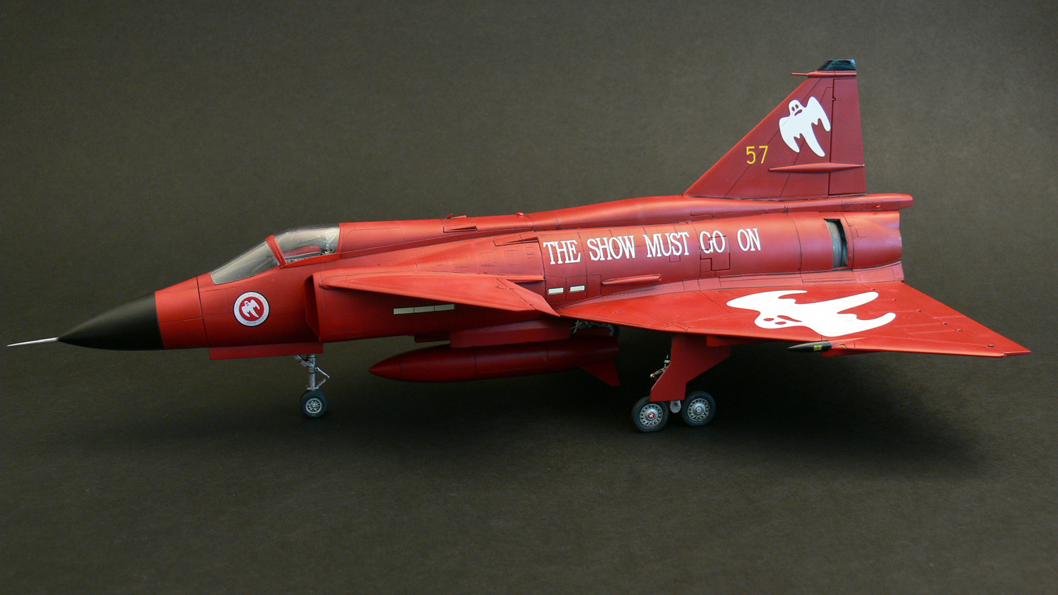AJS-37 Viggen “Show Must Go On” (SH48188) – finished model
