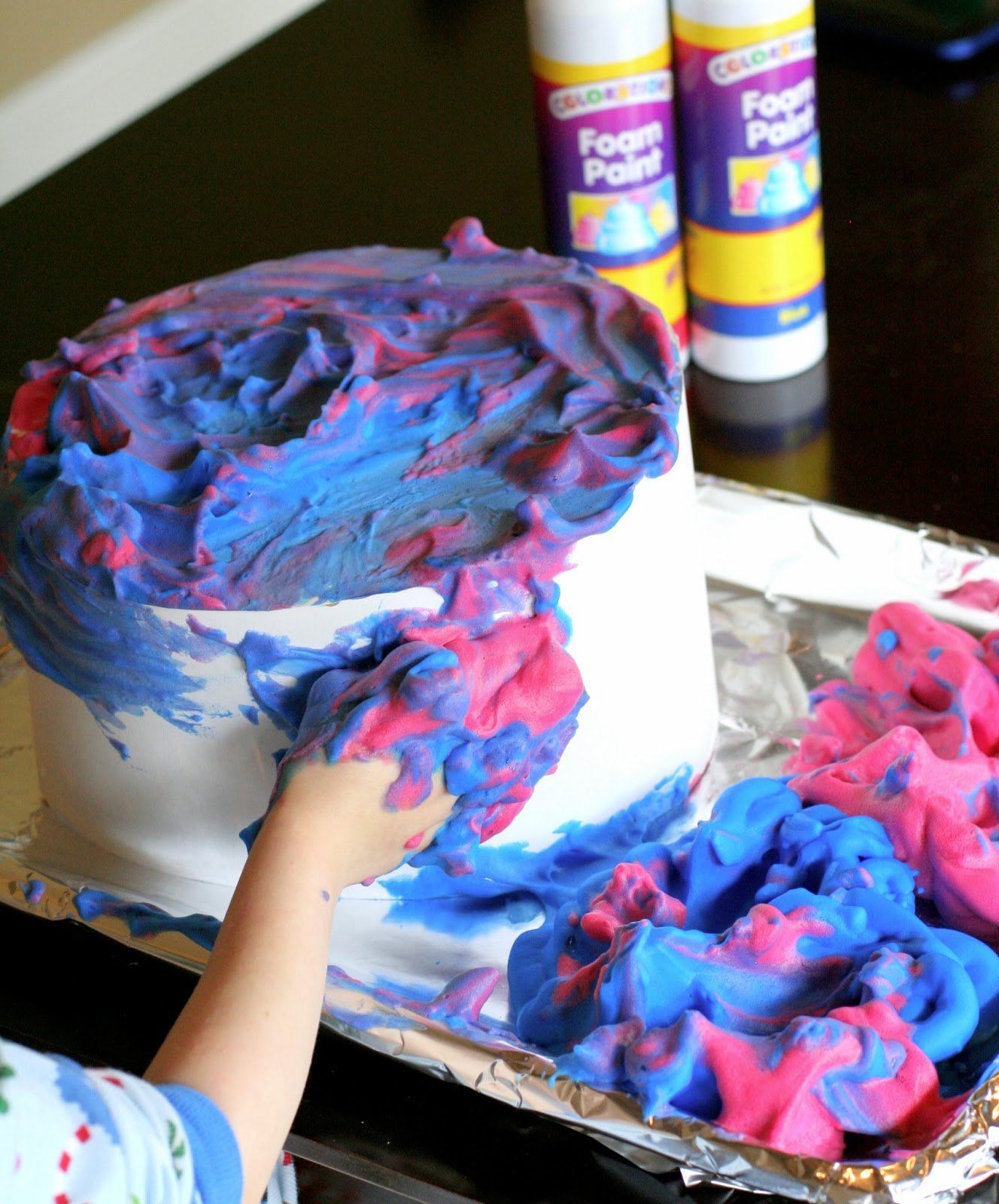 Pretend Baking: Painting a 3D Cake