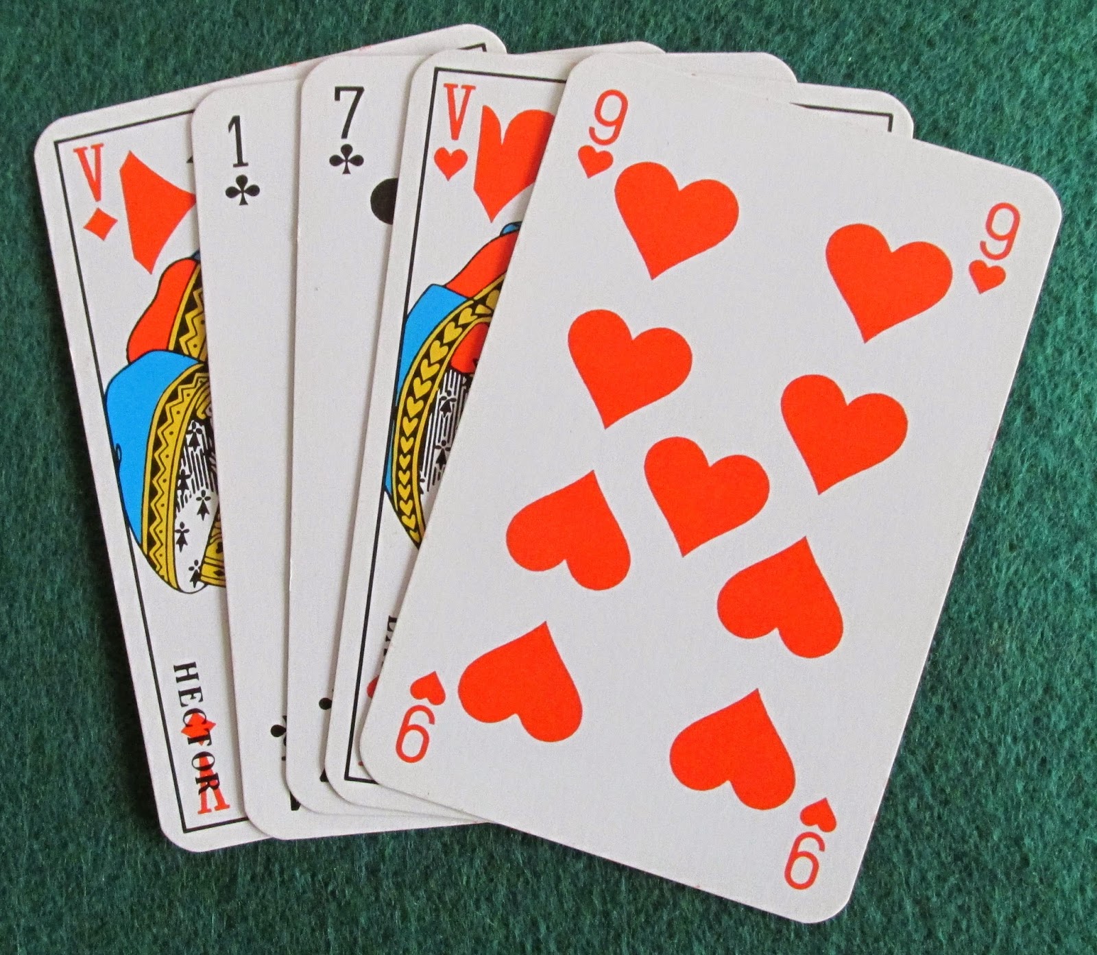 Ma passion des jeux: Comment jouer à la belote