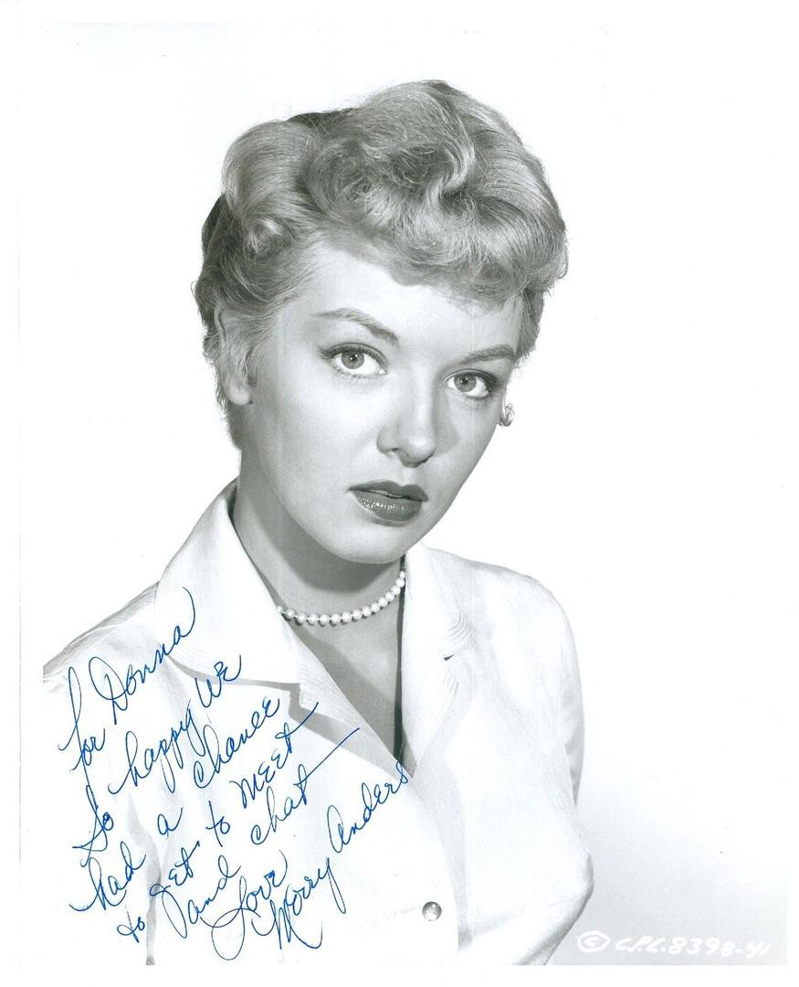 Slice of Cheesecake: Merry Anders, pictorial