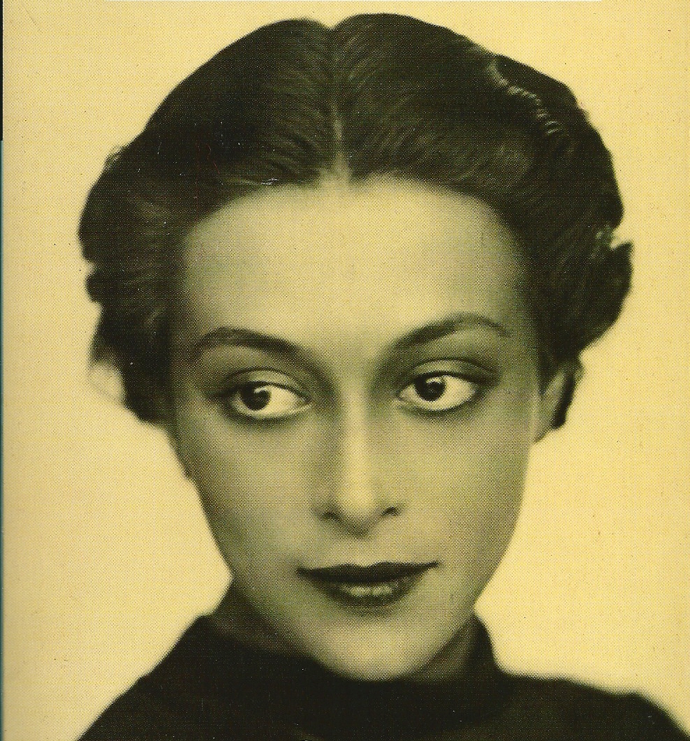 ::B L O G H I S T A∙P E R∙C A S O:: : Ritratto di Wanda Wulz (Archivi ...