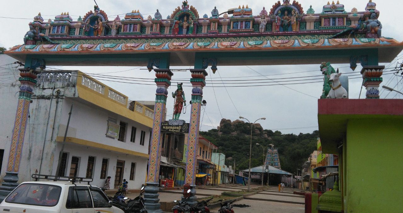 Tamilnadu Tourism: Vilvanatheswarar Temple, Thiruvalam, Vellore