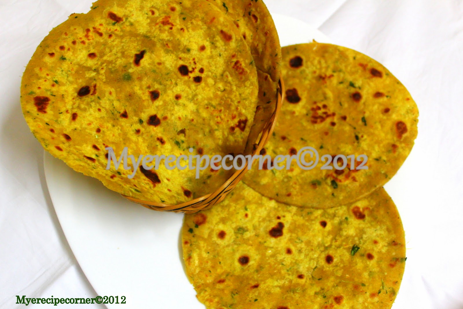 Mye's Kitchen: Methi Chapathi/ Fenugreek Roti