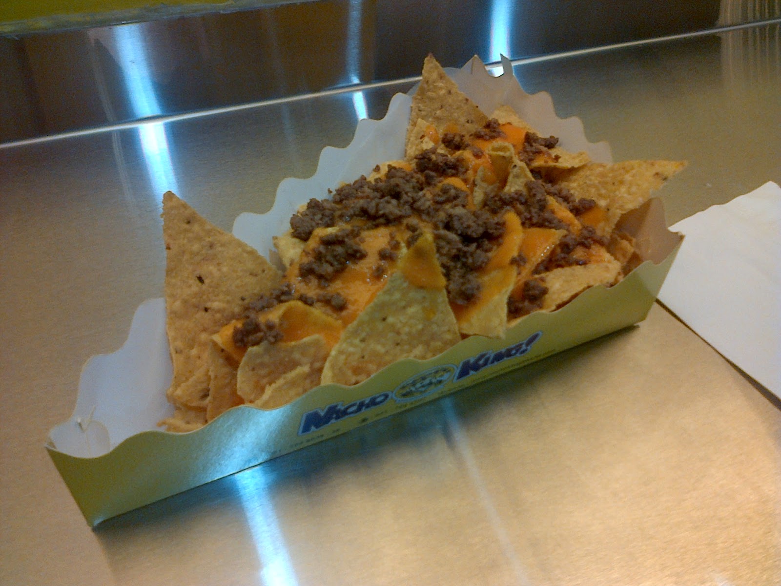 Exploding Color Box: Nacho King & First Love Patisserie