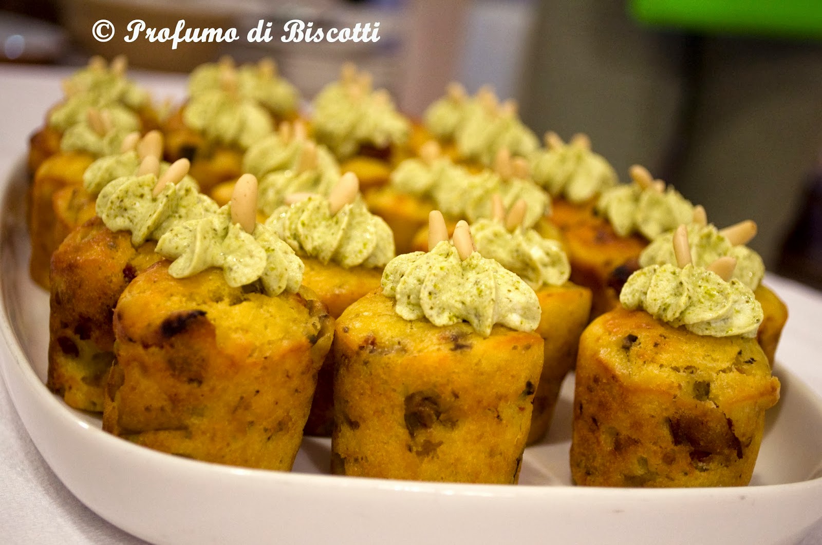 profumo di biscotti: CORSO ALLE TAMERICI: PICCOLA PASTICCERIA SALATA