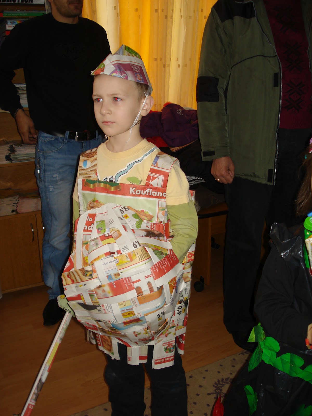 Gradinita Toti Sfintii Rm. Valcea: Parada Costumelor Eco