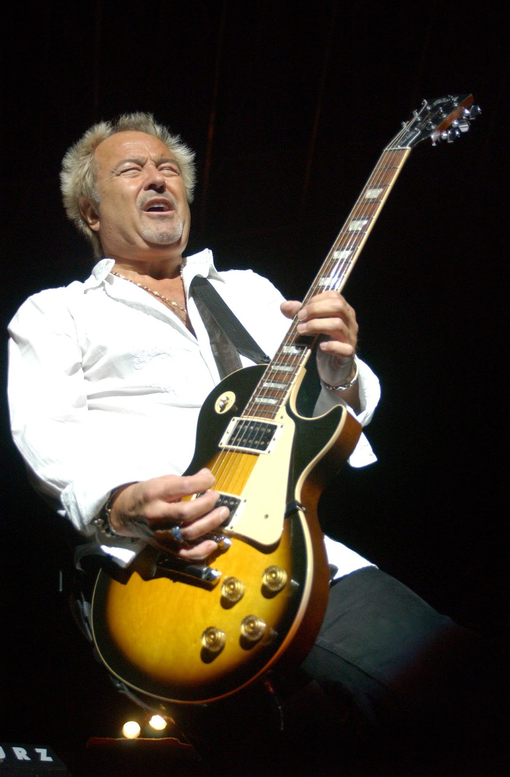 Rockfile Radio Rock Files: Happy Birthday MICK JONES (Video)