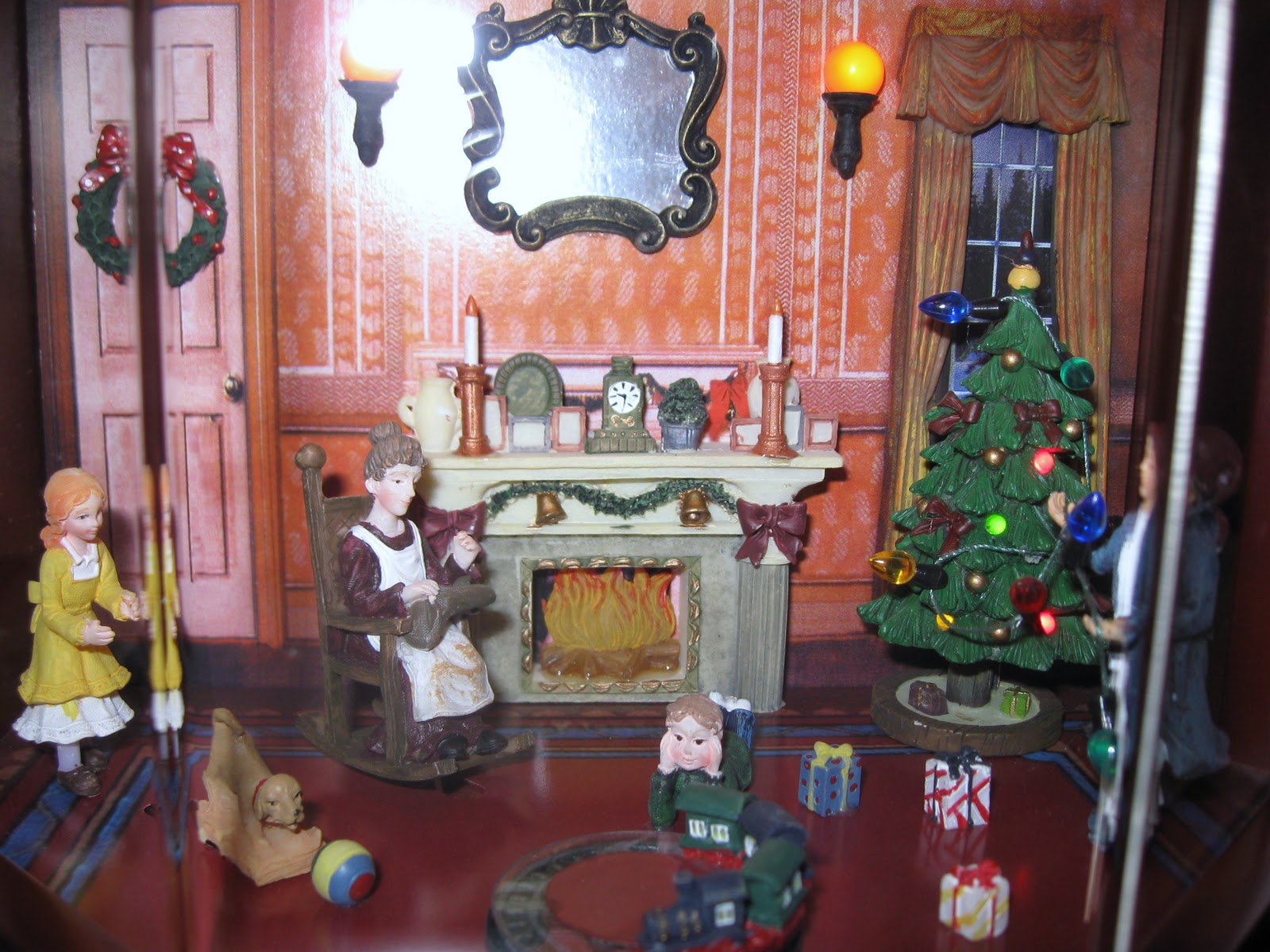 Joys of Christmas: My Thomas Pacconi Music Box