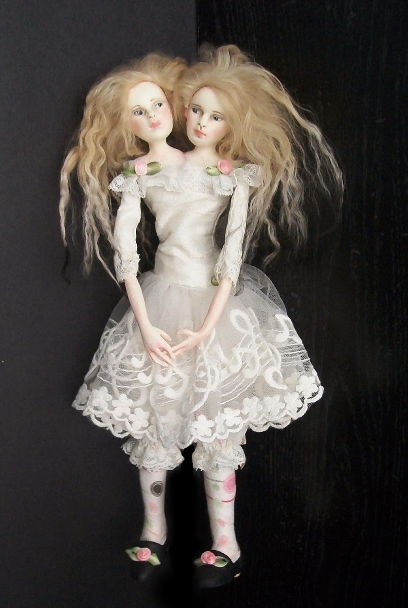 Rhissanna: Conjoined Twins and three years of blogging.!