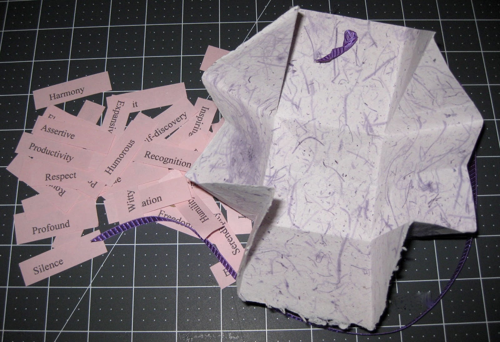 Art Craft Share: Folded Paper Pouch