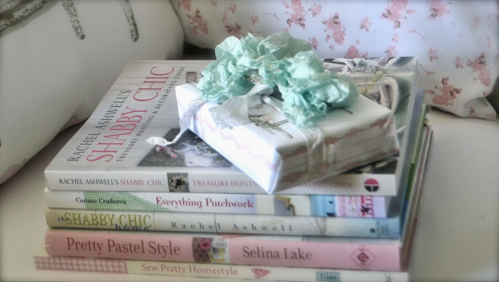 A SCRAPBOOK OF INSPIRATION: Shabby Chic Love