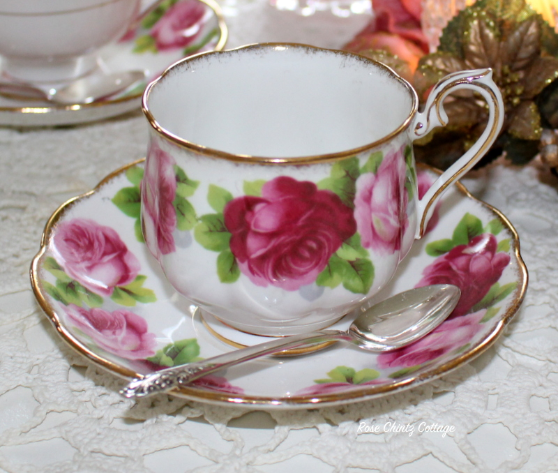 Rose Chintz Cottage: Old English Roses for Tea Time
