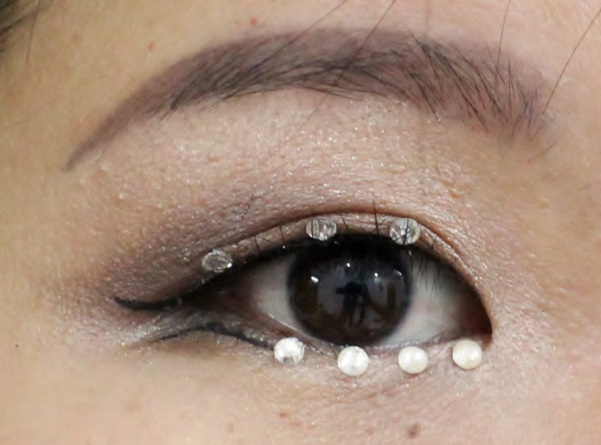 My Makeup Blog: makeup, skin care and beyond: Bling Eyes FOTD