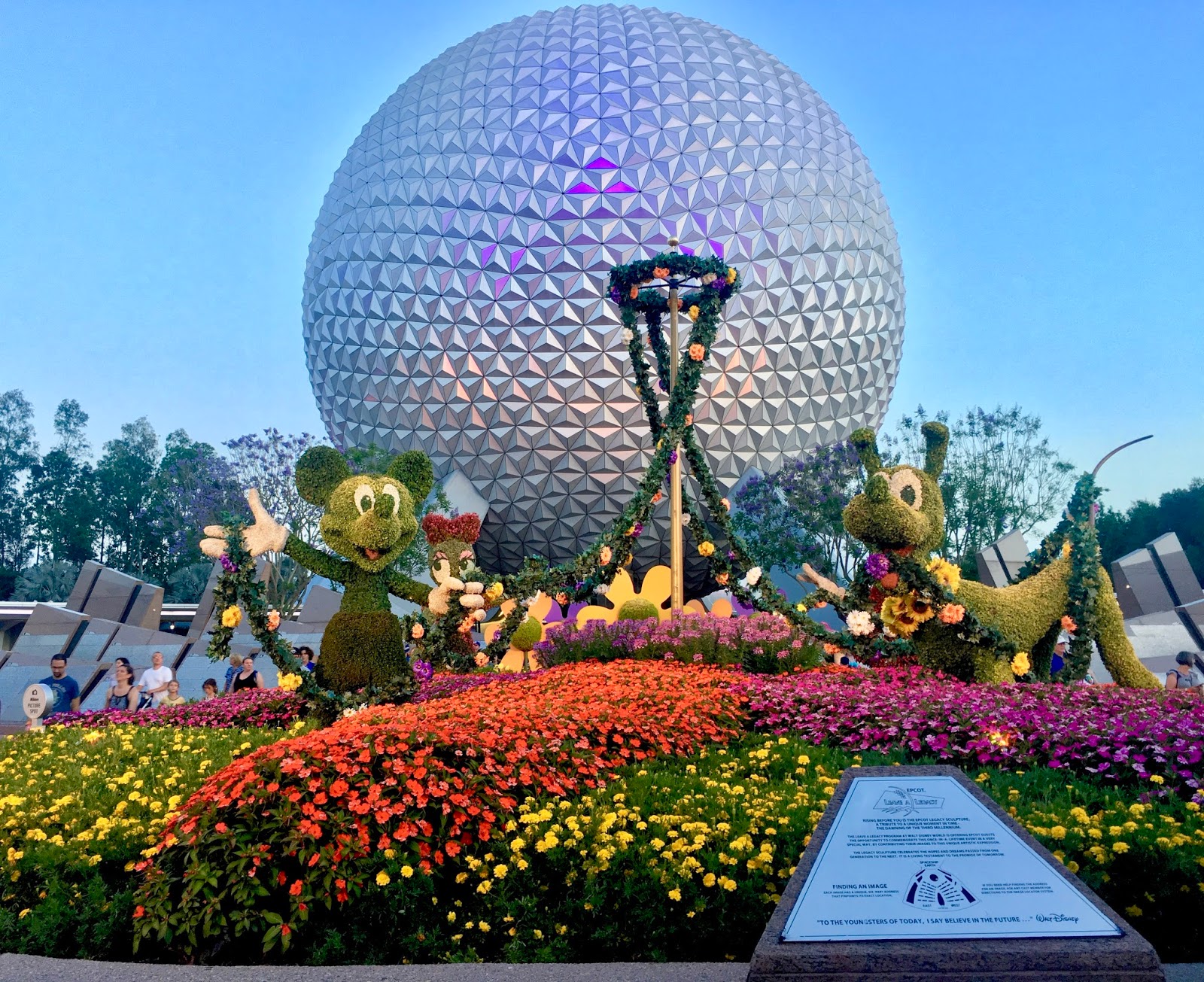 This Day In Pixar: Pixar Topiaries at the Epcot 2017 Flower and Garden ...