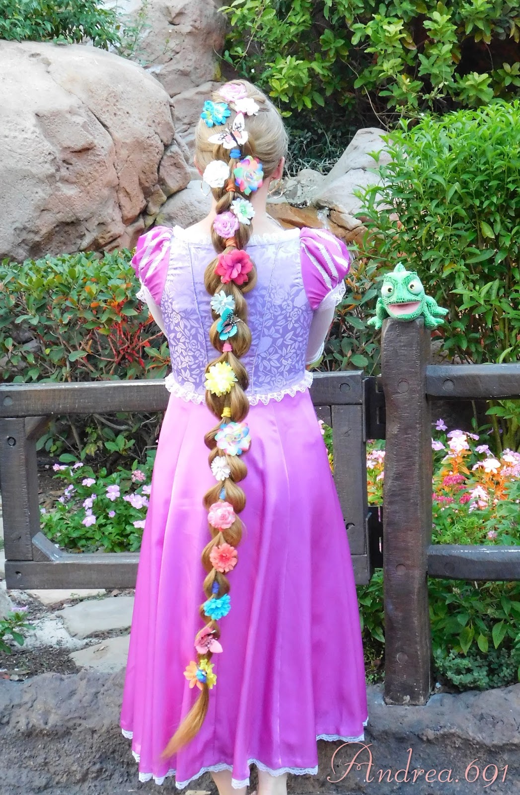 Braids & Hairstyles for Super Long Hair: Rapunzel pictures to celebrate ...