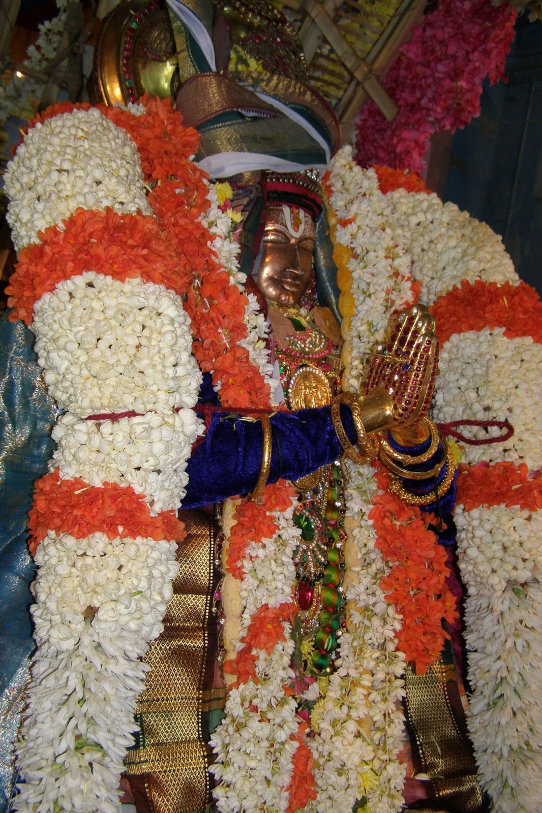 Temple, Travel and Sport: Sri Stuti Vedanta Desika