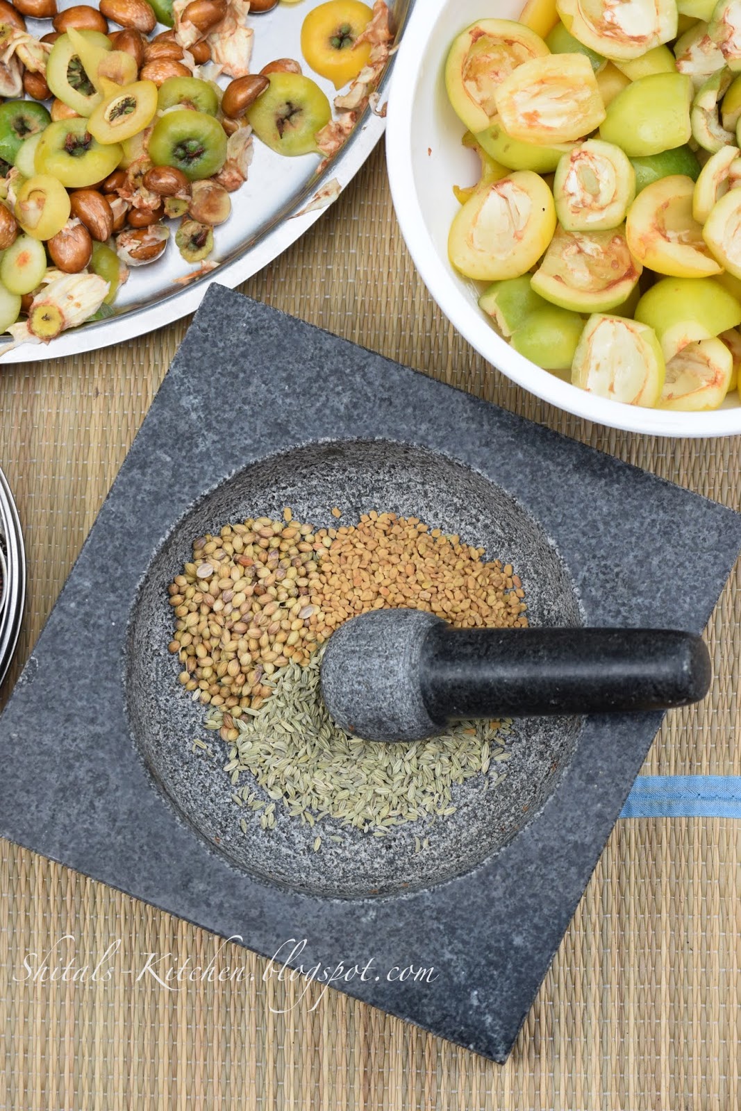 Shital's-Kitchen: Loquat Pickle