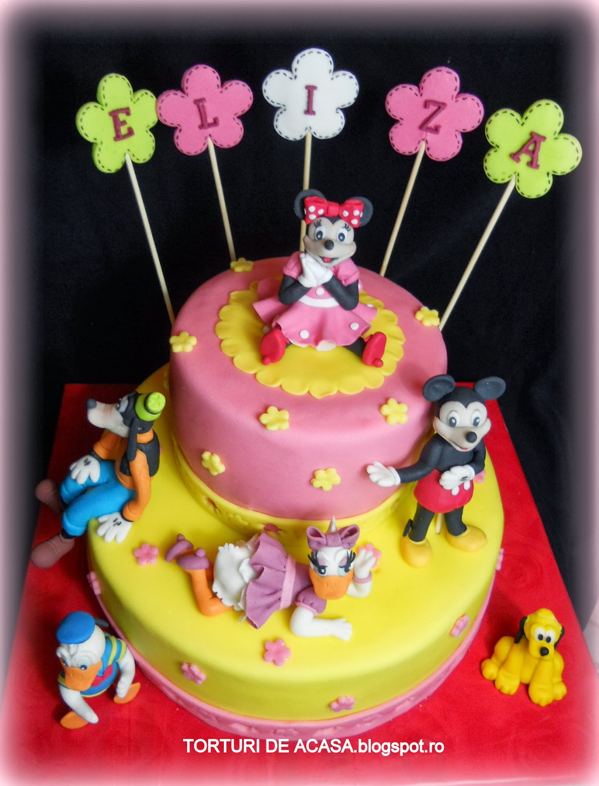 Torturi de acasa: Tort clubul lui Mickey Mouse