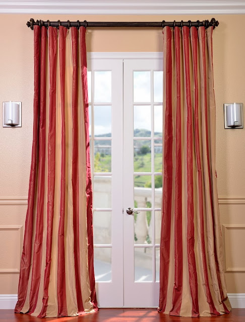 Divine Theatre: Hey! That's Not What You're Supposed to Be Doing!