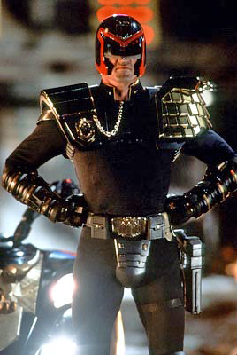 EPIC FAIL!: Chainmail Bikini Effect