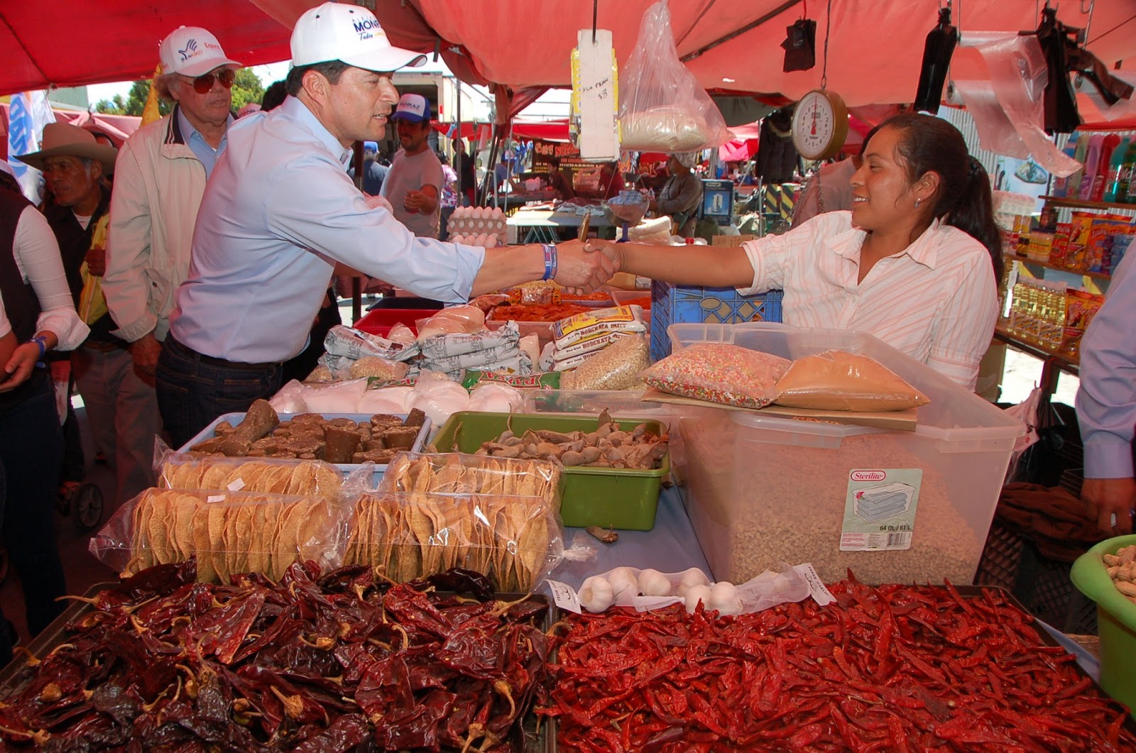 SPV Monraz 2013: Recorrido por el Mercado Sobre-ruedas de la Sánchez ...