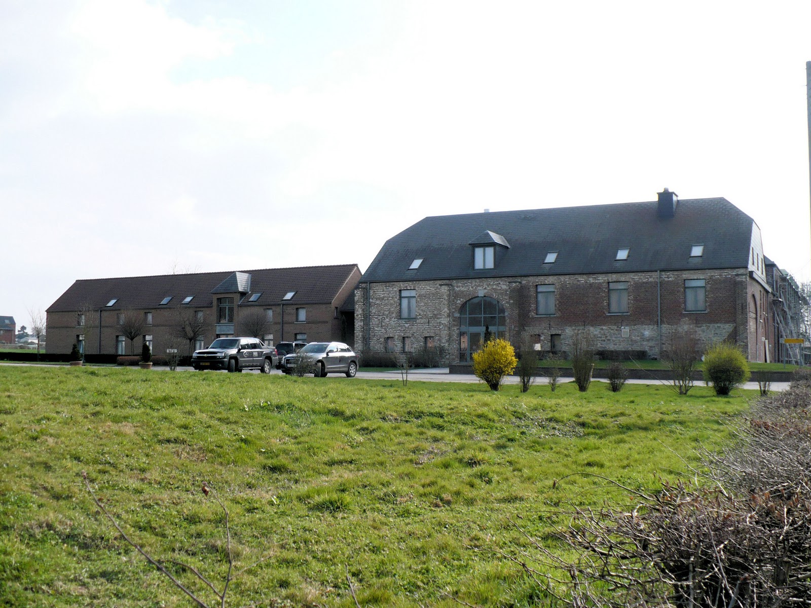 Maison de la mémoire de Seneffe: FELUY À TRAVERS SES RUELLES ET SENTIERS