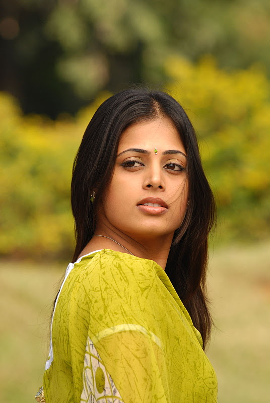 LATEST MOVIE MASALA: SINDHU MENON CUTE STILLS GALLERY