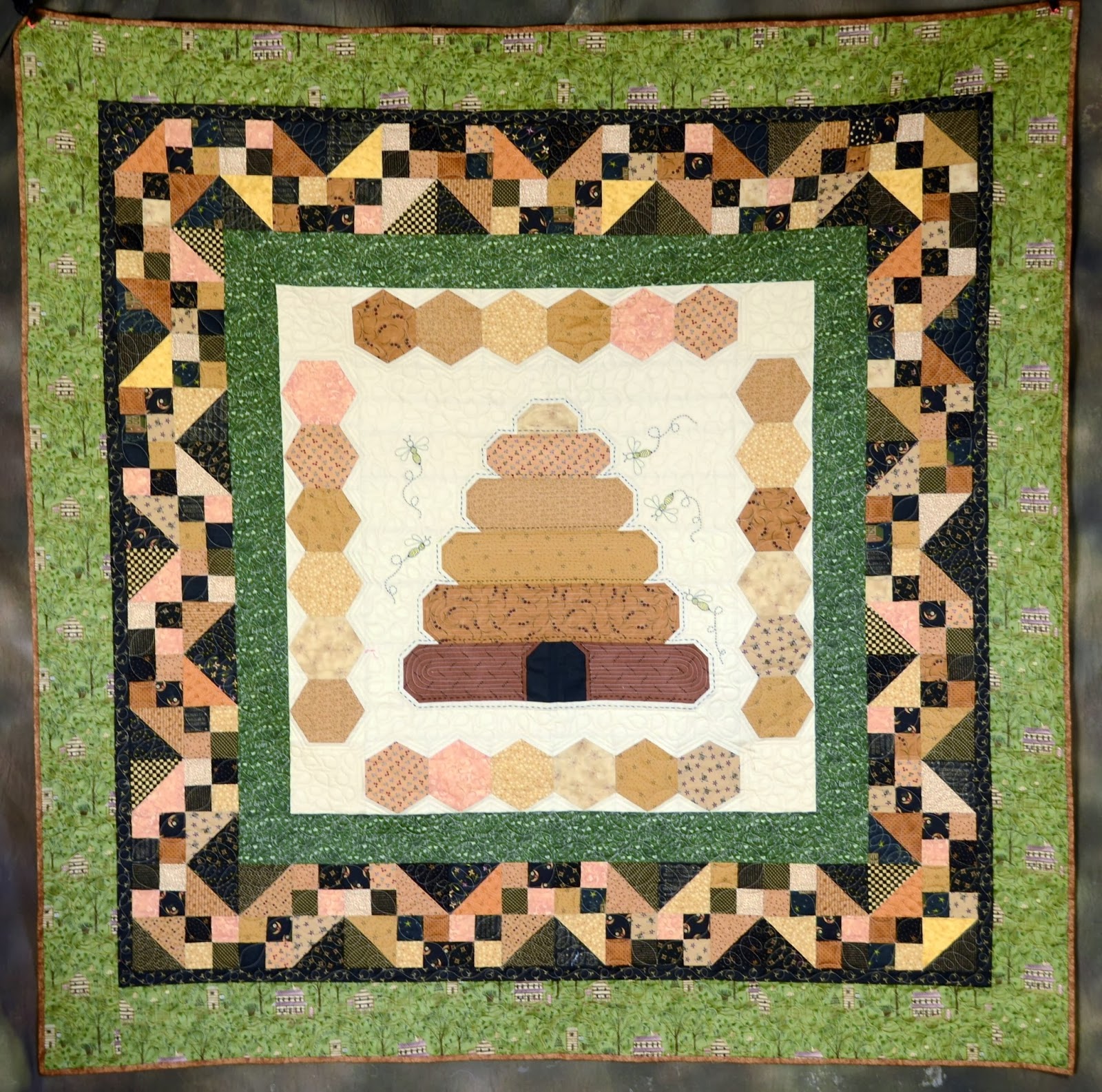 Bountiful Heirlooms: Deseret Beehive Block Featured in Quiltmaker's 100 ...