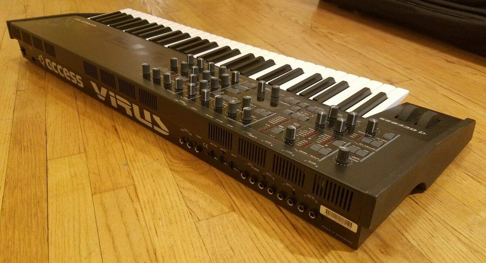 MATRIXSYNTH: ACCESS VIRUS KC KEYBOARD SYNTHESIZER