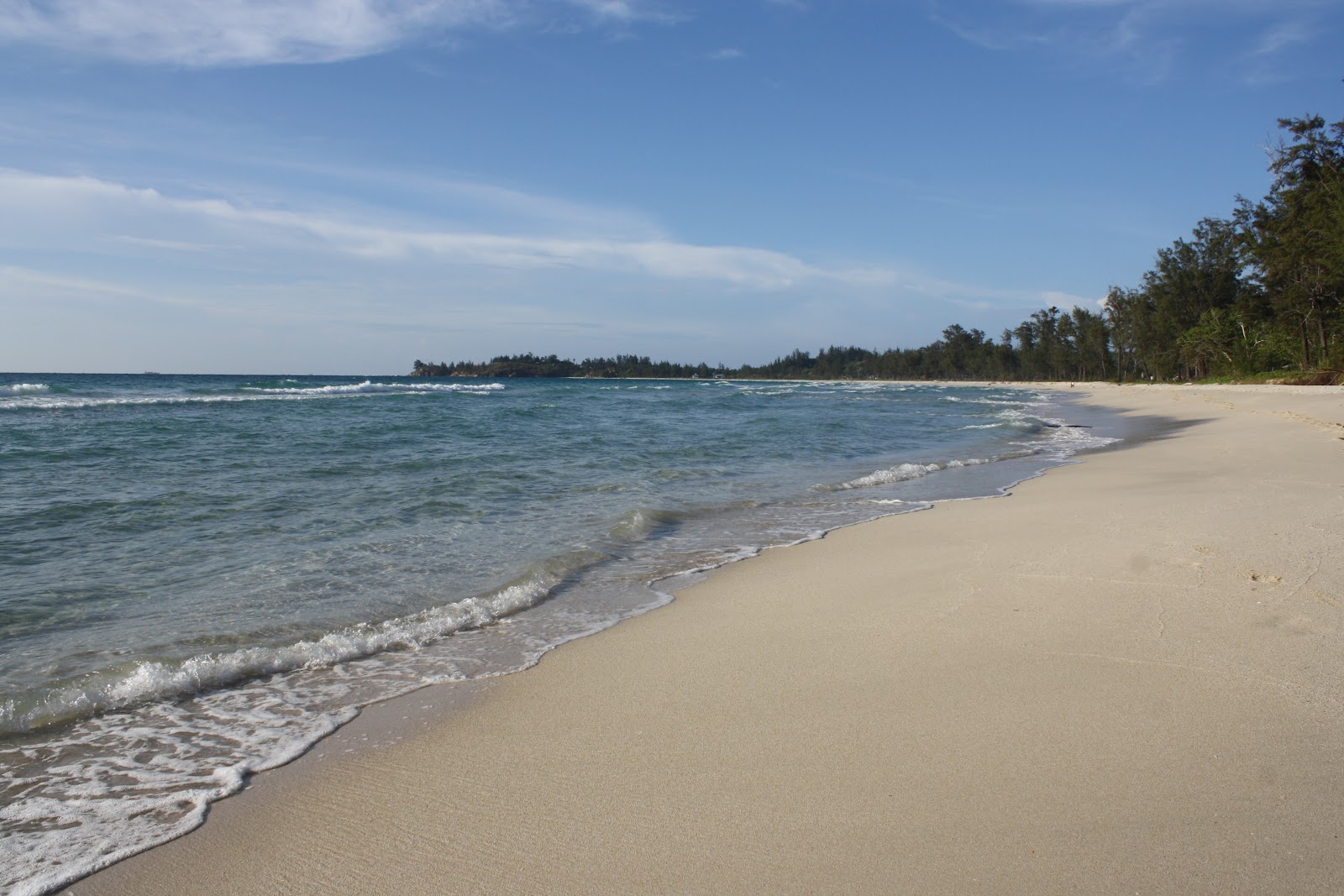 jalanjalan: Kalampunian Beach, Sabah