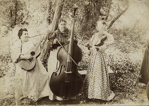 Music in Victorian Era – Vintage Pictures of Women Playing Musical ...