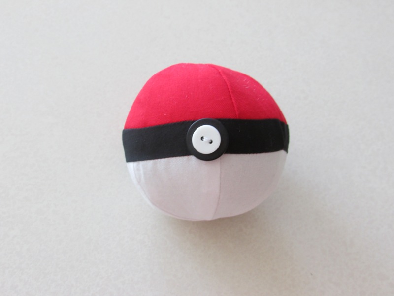 Create Kids Couture: Fabric Pokeball