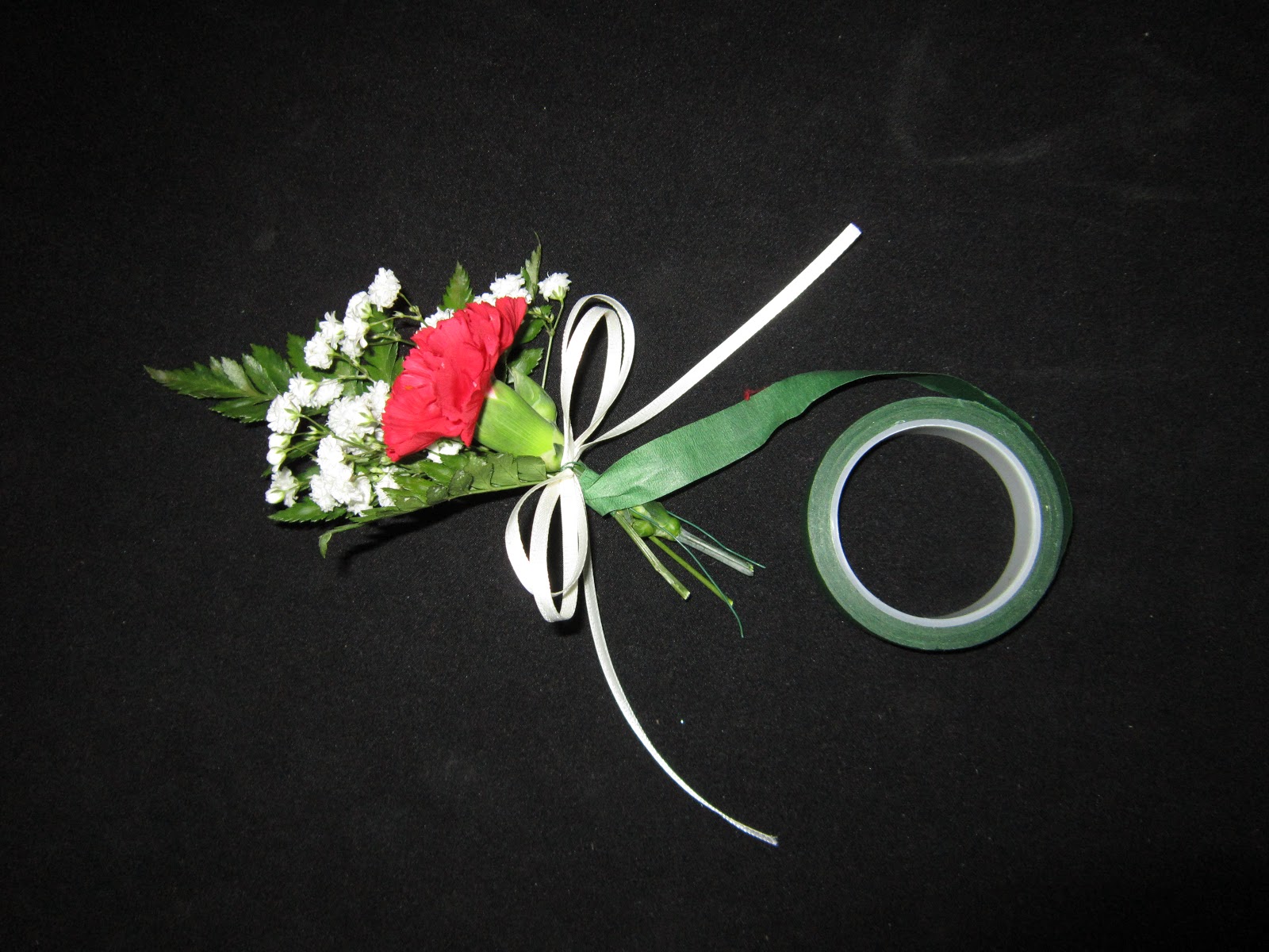 LoveNLoot: Make A Simple Corsage