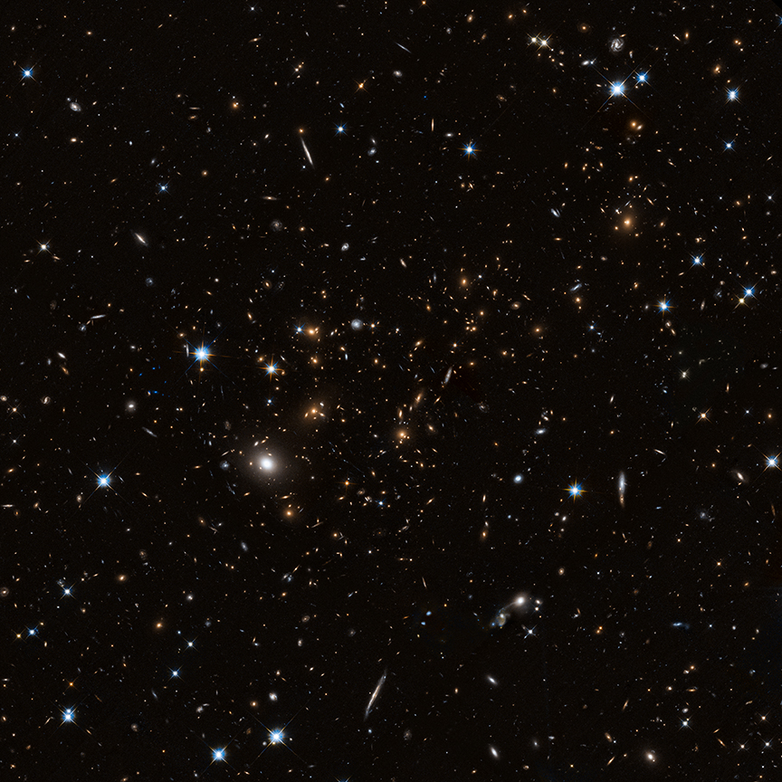Hubble image of galaxy cluster MACS J0717.5+3745 | Earth Blog