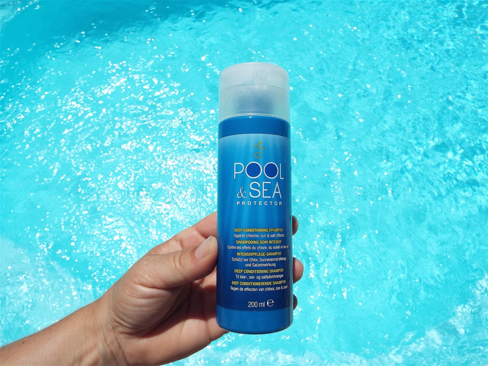 Que valent vraiment les shampoings anti-uv ? - Comme On Est