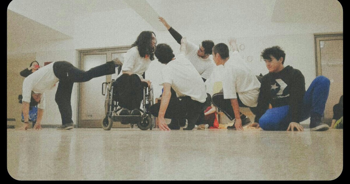 “Pon tu futuro en buenas manos… las tuyas”: ¡MÁS MOVIMIENTO!